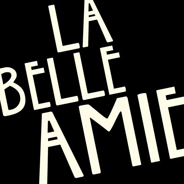 Lucille C | ParisBouge.com