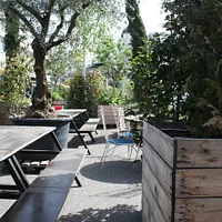 Ground Control Restaurant Bar Paris