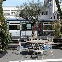 Ground Control Restaurant Bar Paris