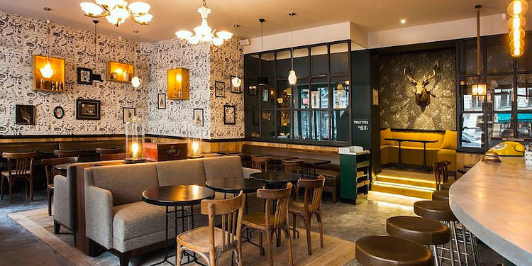 Le Colonel Moutarde Restaurant Paris